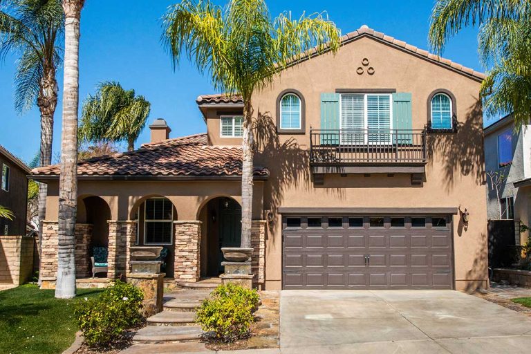 Detached Condos vs Traditional Single-Family Homes